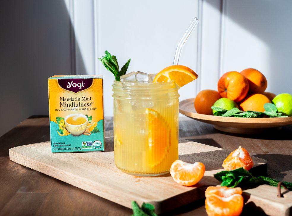 Sparkling Mandarin Mint Mocktail